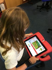 scratchjr-girl2 | Codingbug